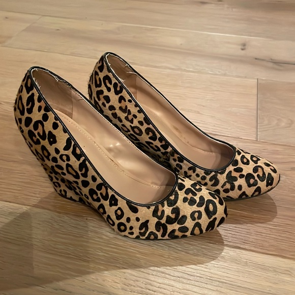 Banana Republic Factory | Shoes | Banana Republic Leopard Print Wedges ...